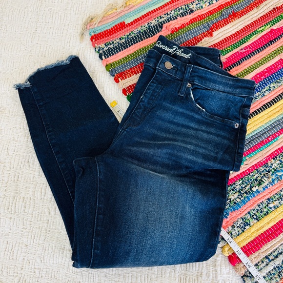Universal Thread | Jeans | Universal Thread Dark Washed Skinny Jeans ...